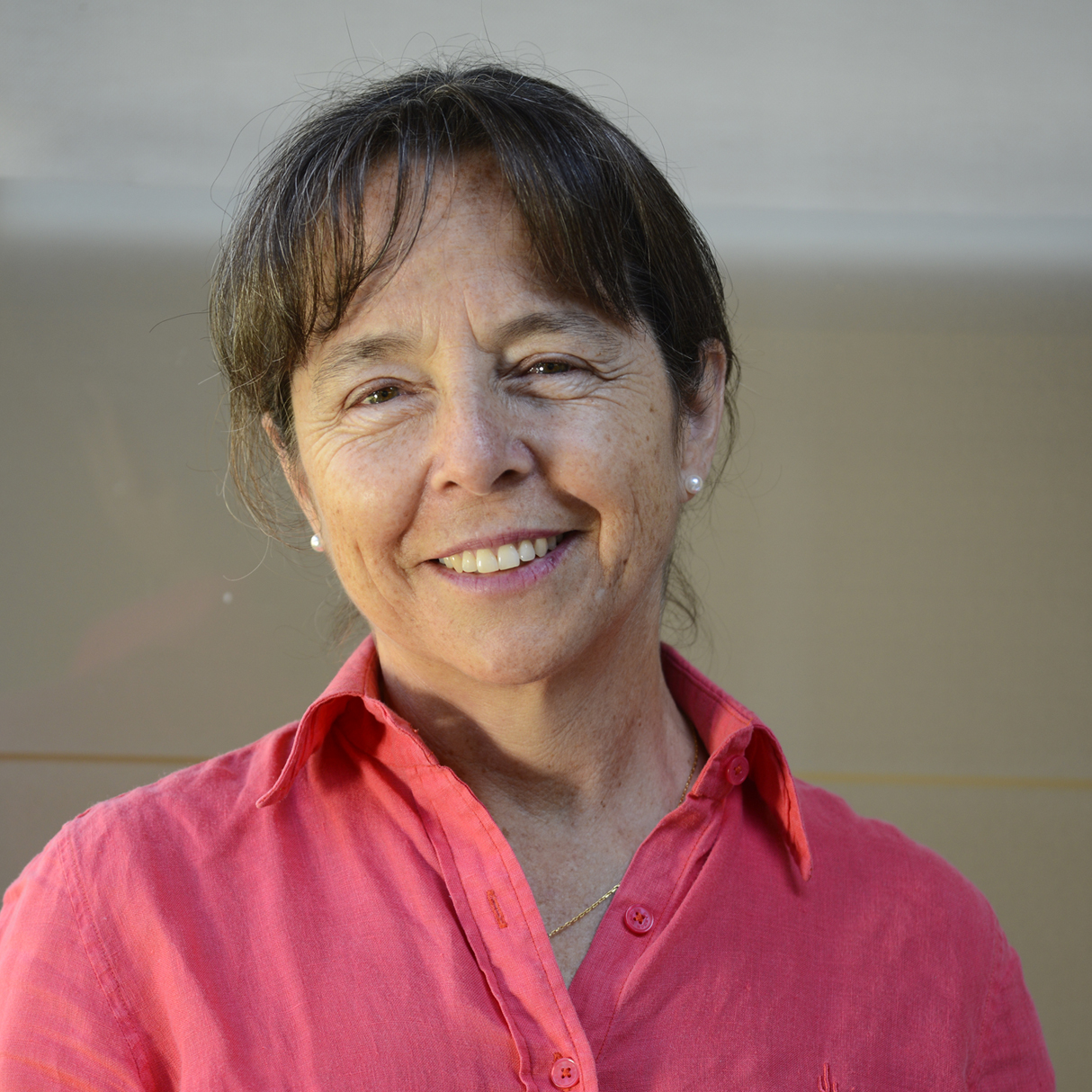 Ana María Buzeta Plaza – Comunica